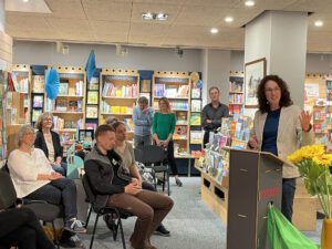 Ministerin Angela Dorn im Gespräch mit Bürgerinnen in Dieburg – BÜNDNIS ...